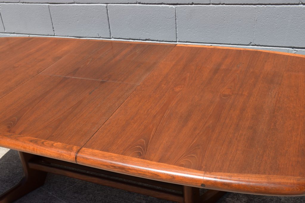 Diethelm Scanstyle Extendable Dining Table (Circa 1970s) - Structured ...