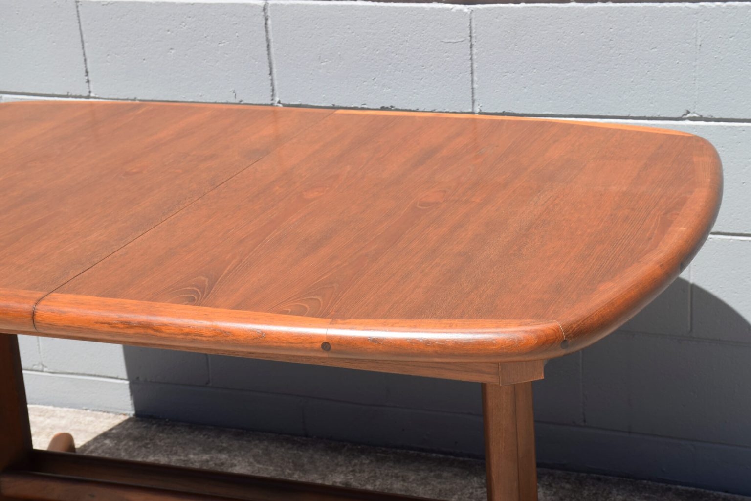 Diethelm Scanstyle Extendable Dining Table (Circa 1970s) - Structured ...